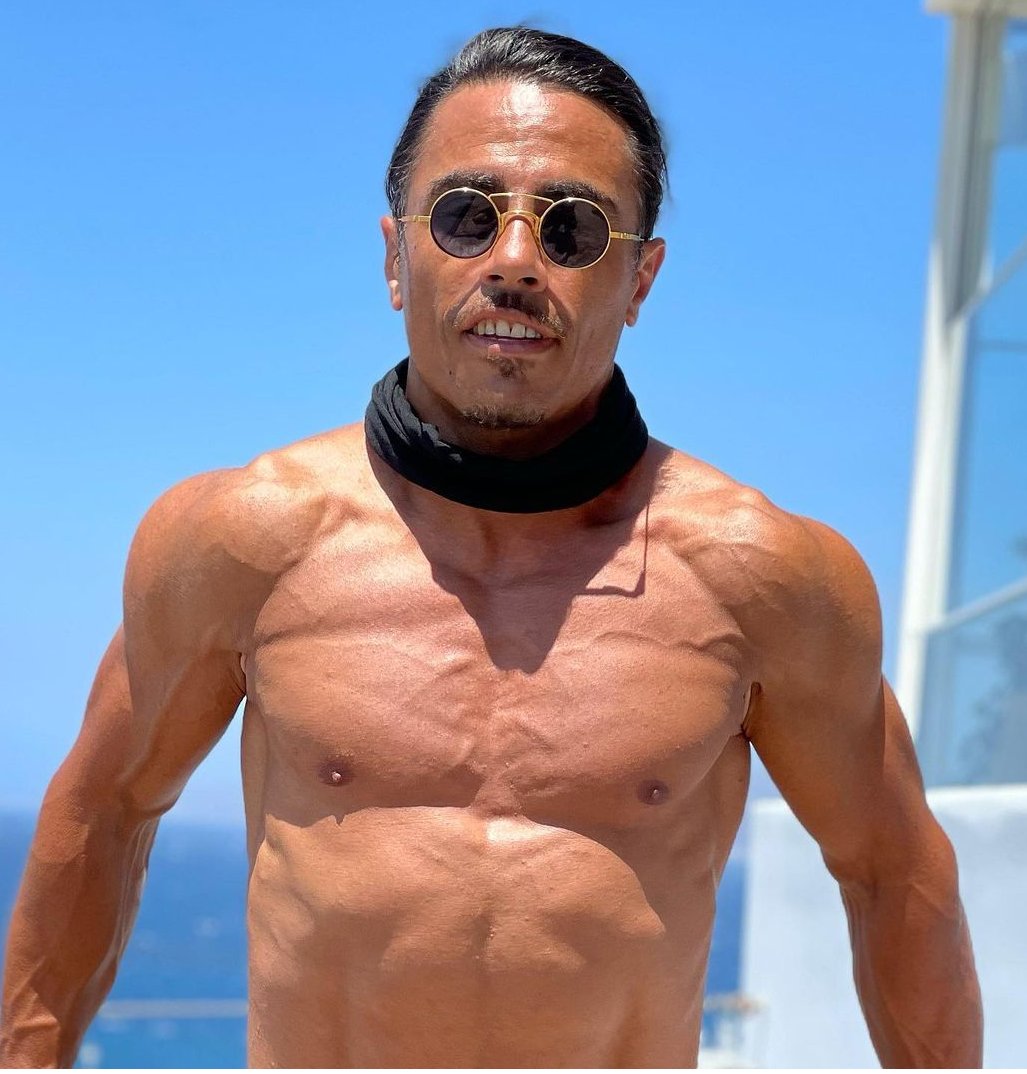 Guy Pearce Muscles