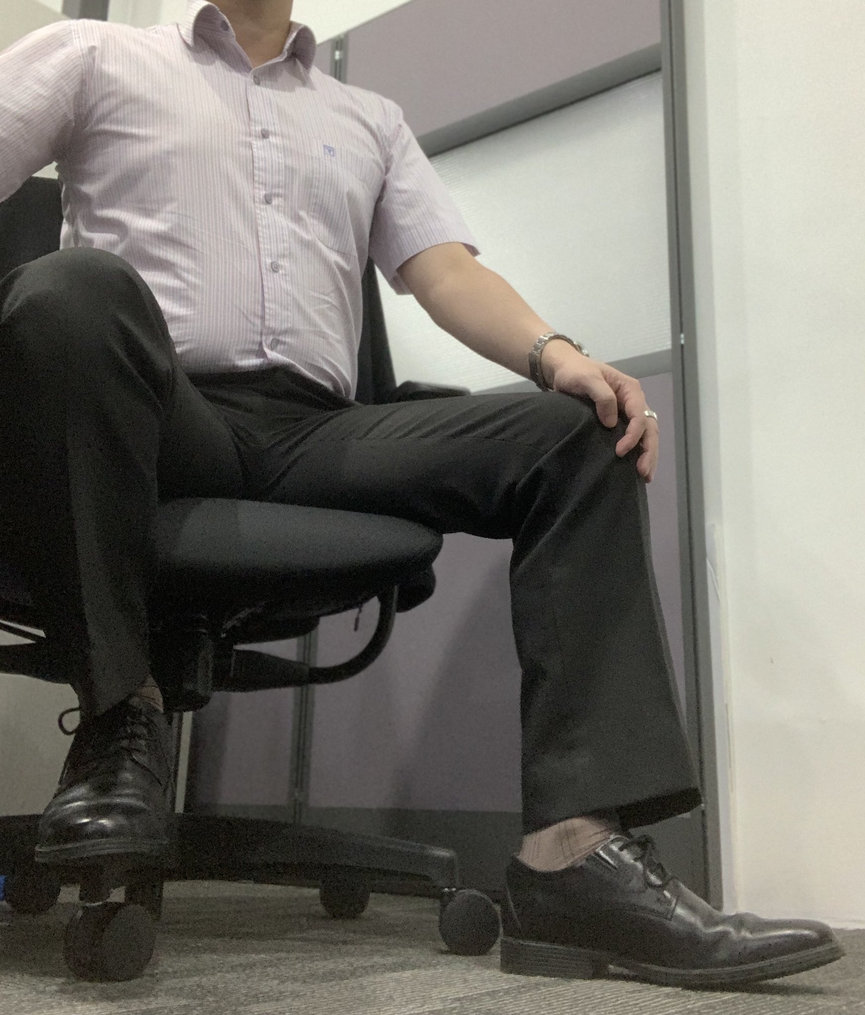 Uncleben On Twitter 下班前一拍。snap Pics Before Leaving From Work 9725