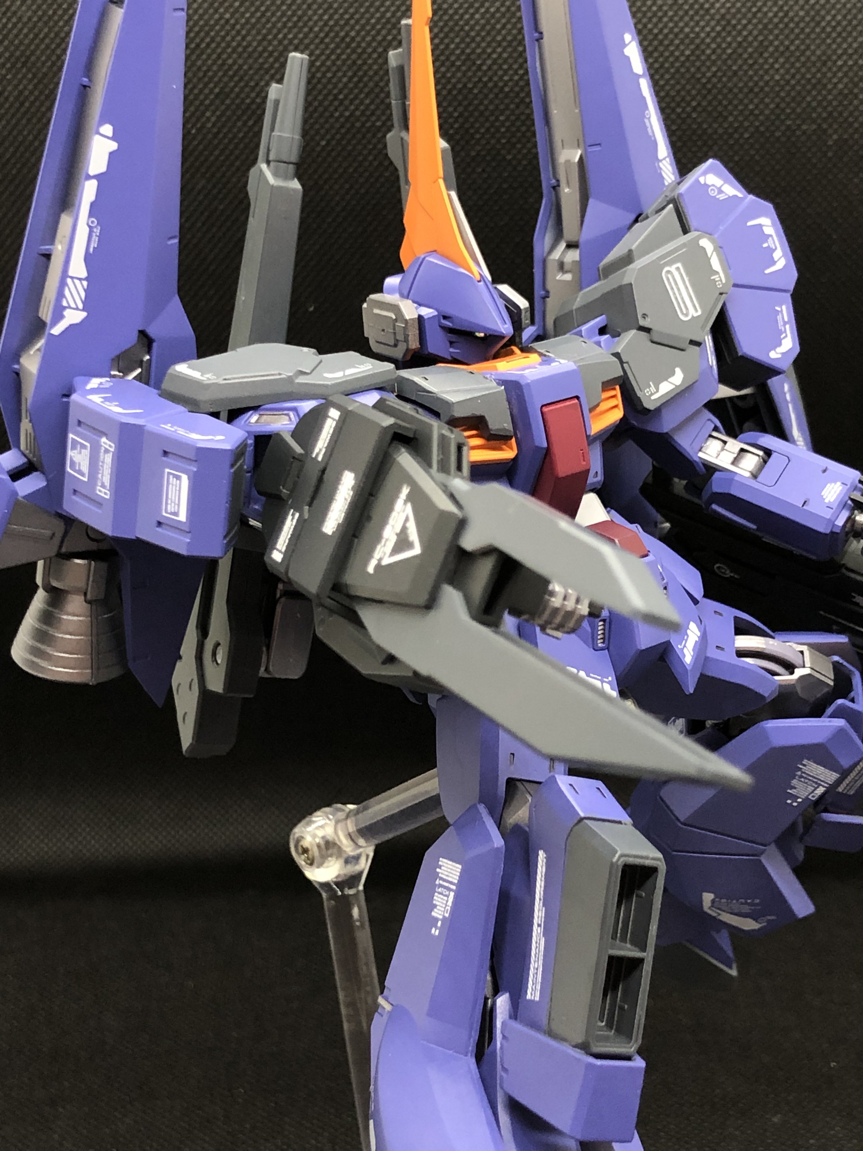 だるだるD on Twitter: "バーザム・パワード完成しました。 久々のごちゃ混ぜ機体です。本体ベースはMk-ⅡでバーザムAOZ版とジャンクのジェガンブラストマスターを使用してバーザムの ...