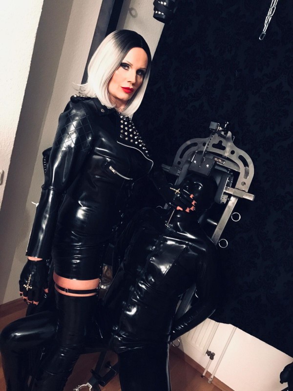 ⚜️goddess ⚜️hypnotic ⚜️poison⚜️ On Twitter Don`t Speak Pay And Obey