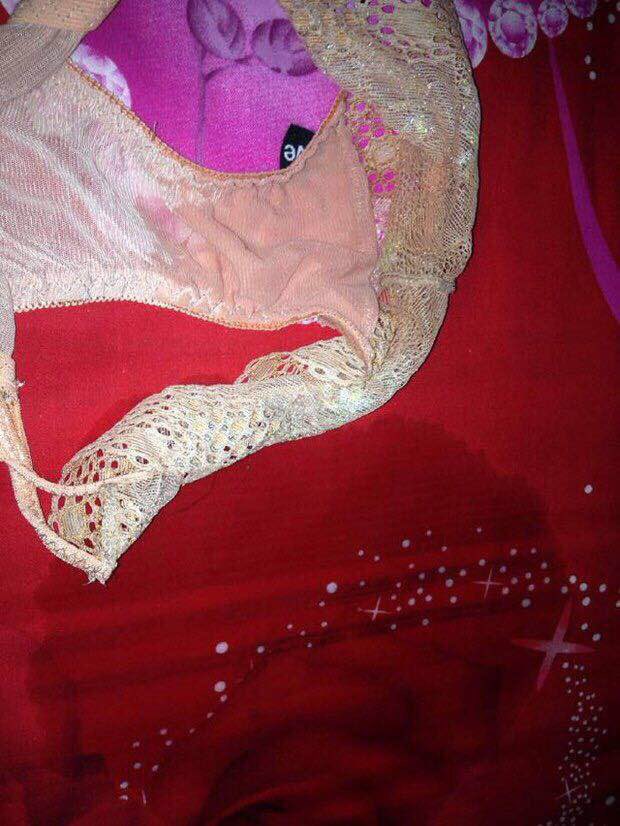 ZYL兰兰 on Twitter: "有时候做完，回到家一个人躺着回想刚才舔包皮垢，舔臭脚臭屁眼，会觉得自己好恶心。这是怎么了？？ https://t.co/SI4KLkh7q7" / Twitter