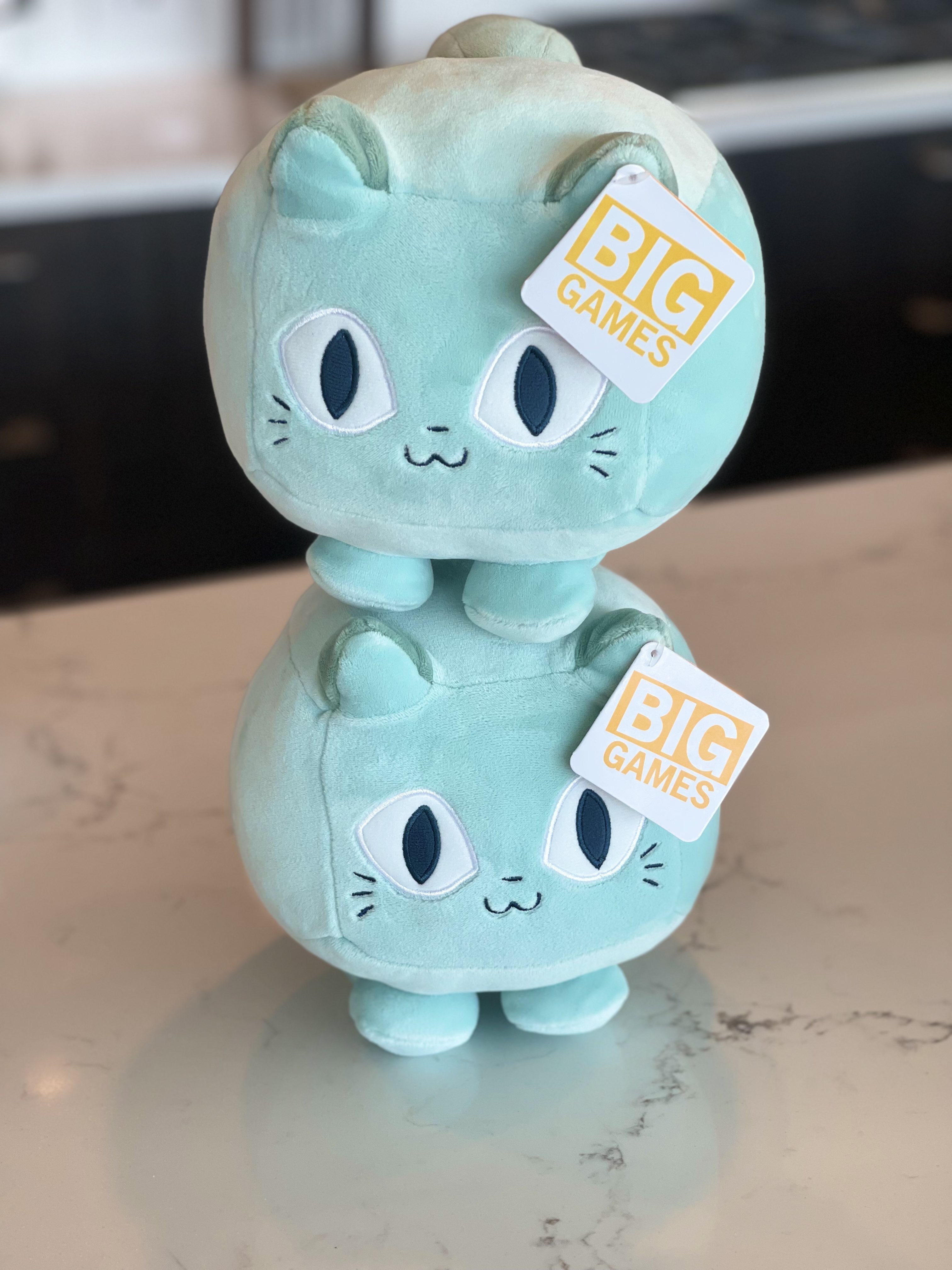 Big games cat plushie store