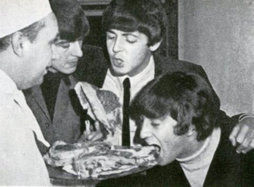 Famous People Eating Pizza