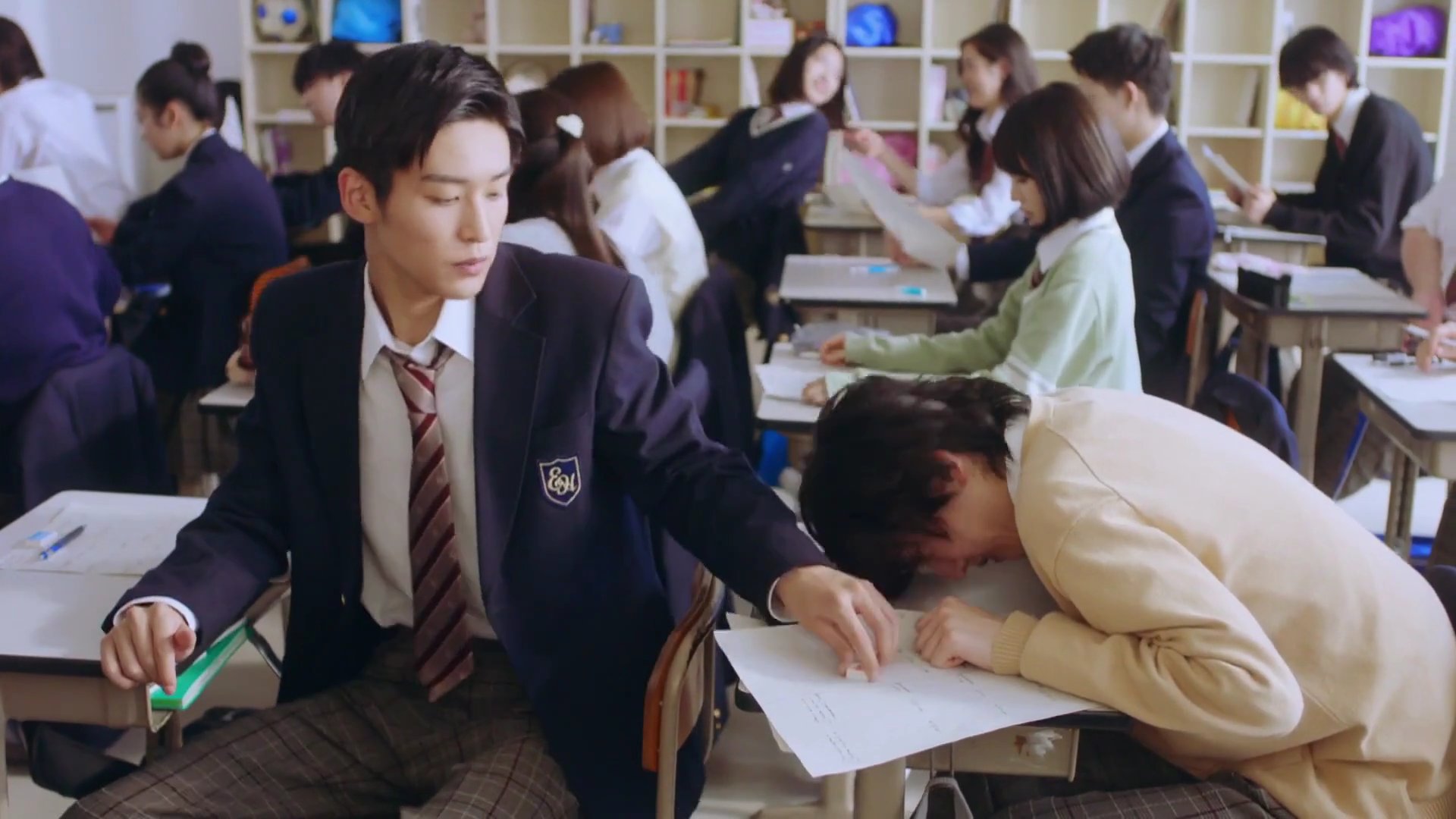 ญี่ปุ่นเบาเบา 🌵 on Twitter: "เหตุเกิดจากยางลบแค่ก้อนเดียว #KietaHatsukoi https://t.co/2Owu39BOgZ ...