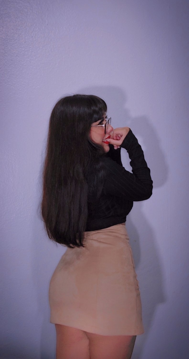 TW Pornstars - MagsMx. Twitter. Me gusta esta falda 😏 y a ti 😈😘 . . Aquí hay cositas bonitas😏 ...