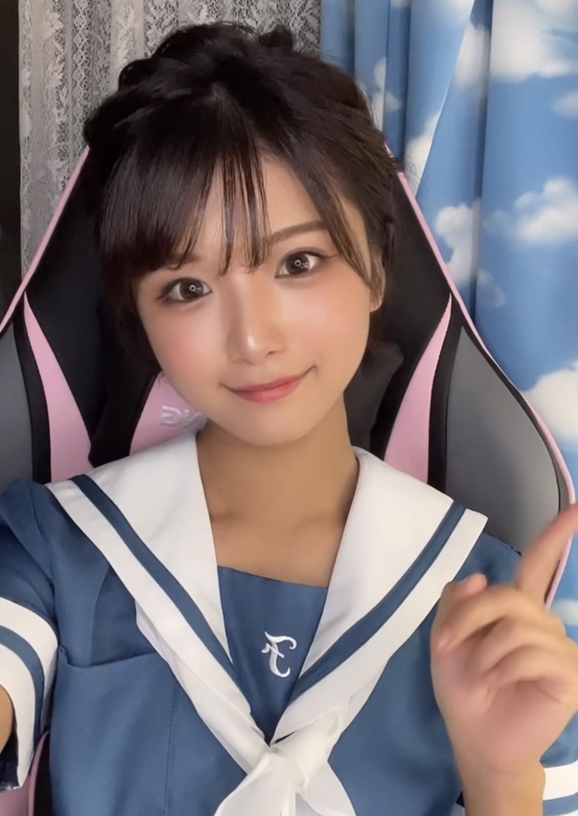 ゆうか On Twitter 中々寝られなくて3時間くらいベットで無駄な時間を過ごしてる 次の日撮影ある日はこのまま起きとこうかいつも悩む。