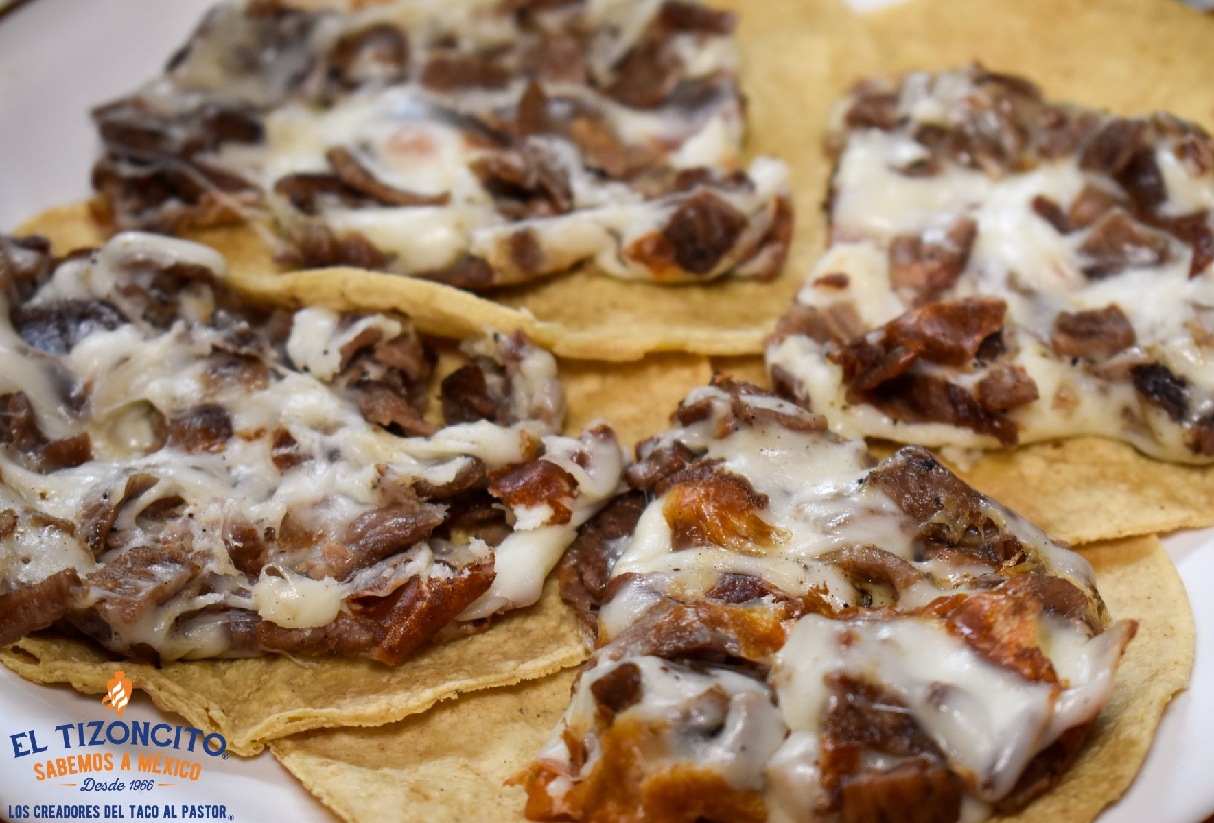 Tacos De Bistec Con Queso