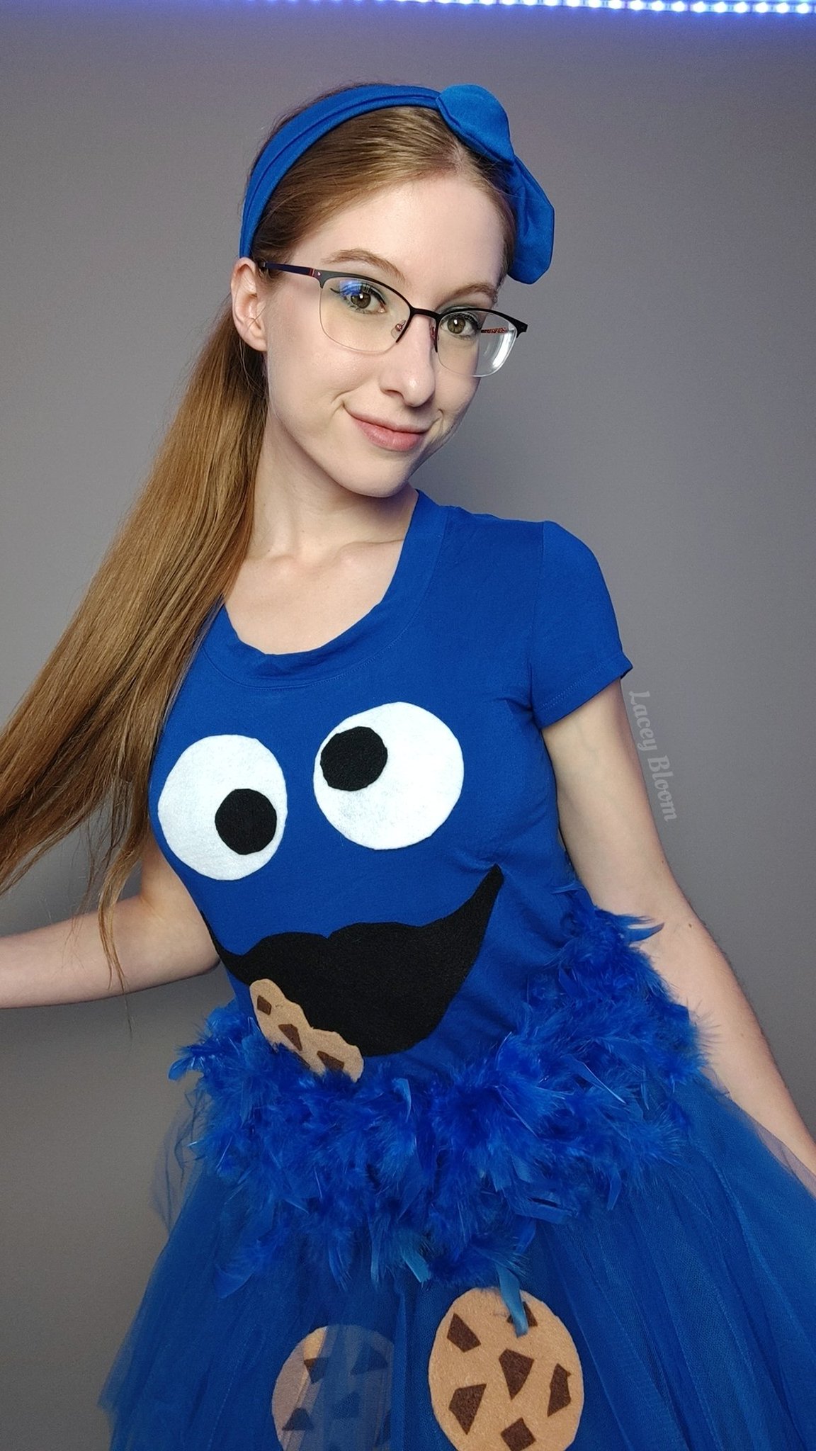 TW Pornstars - 1 pic. Lacey Bloom. Twitter. I'm coming for your cookies ...