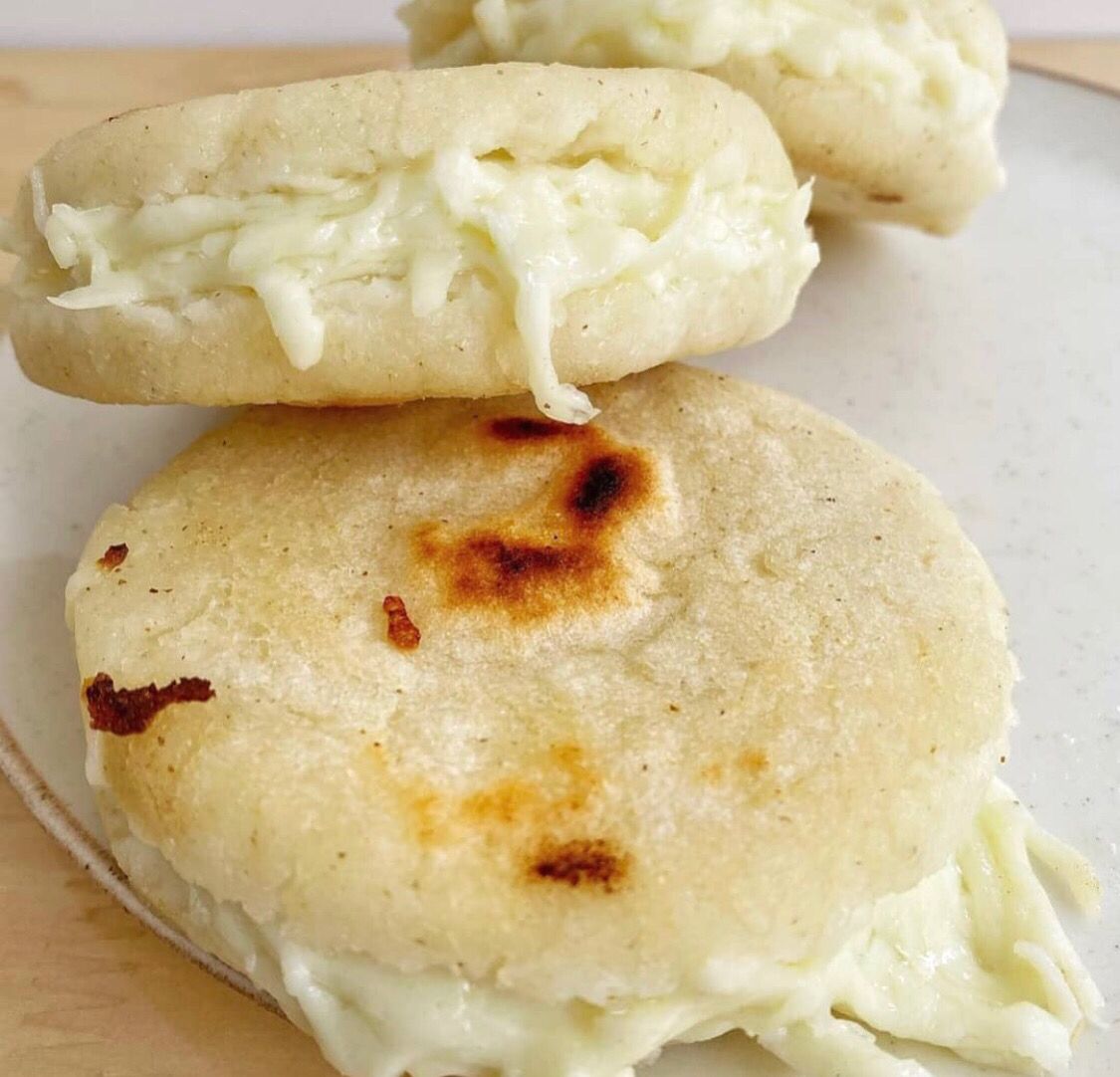 Colombian Arepas Con Queso