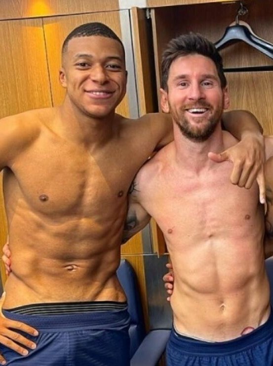 Lionel Messi Abs