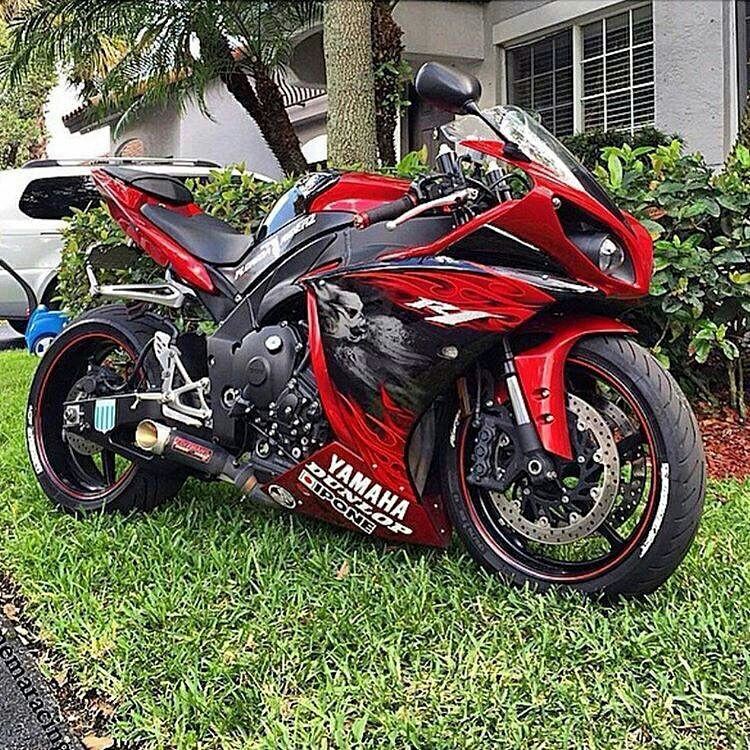 Stretched Yamaha Yzf R1