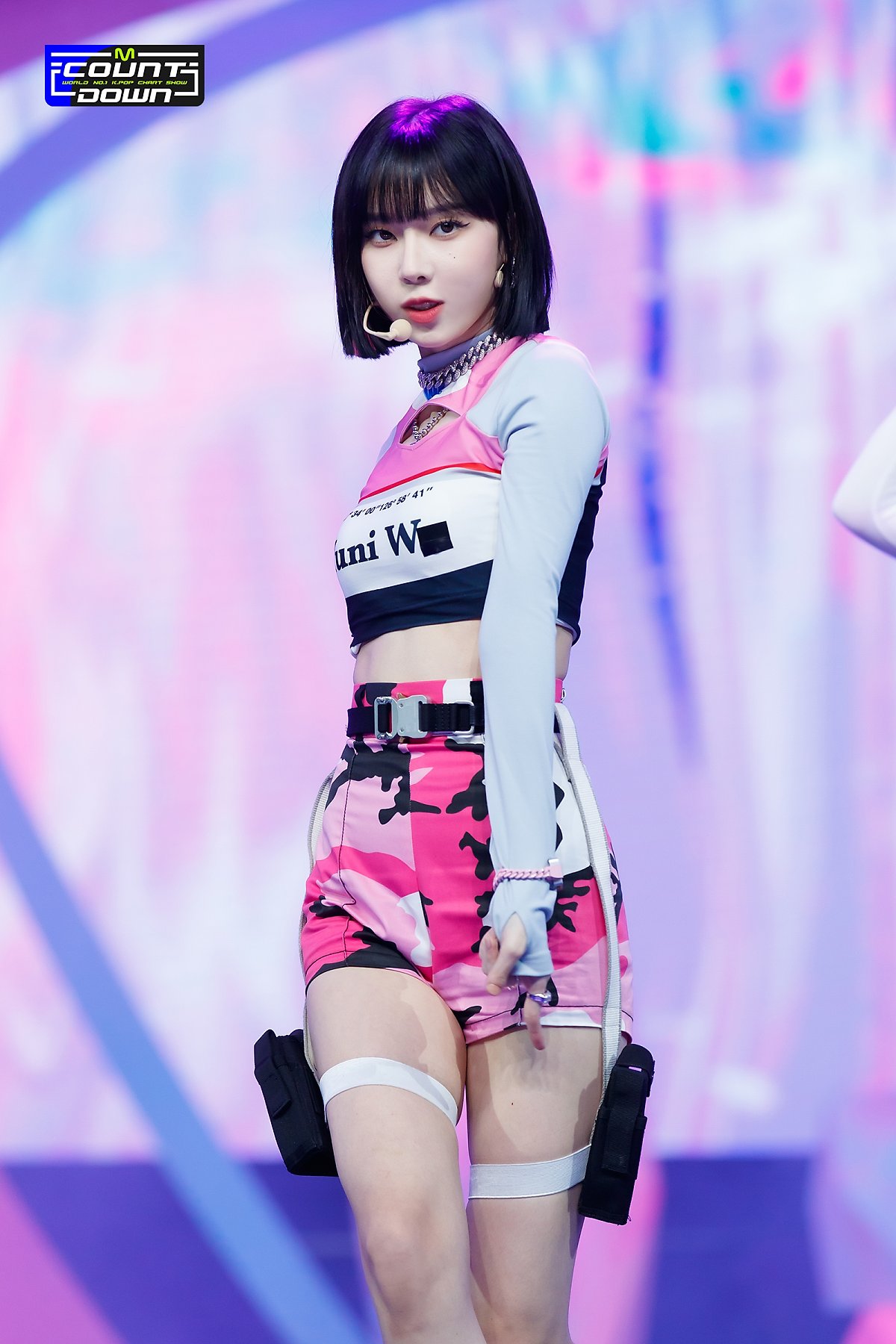 AESPA 🌏 UNIVERSE on Twitter: "PHOTO | 211021 - aespa #WINTER on MCOUNTDOWN Episode (211014) (2/4 ...