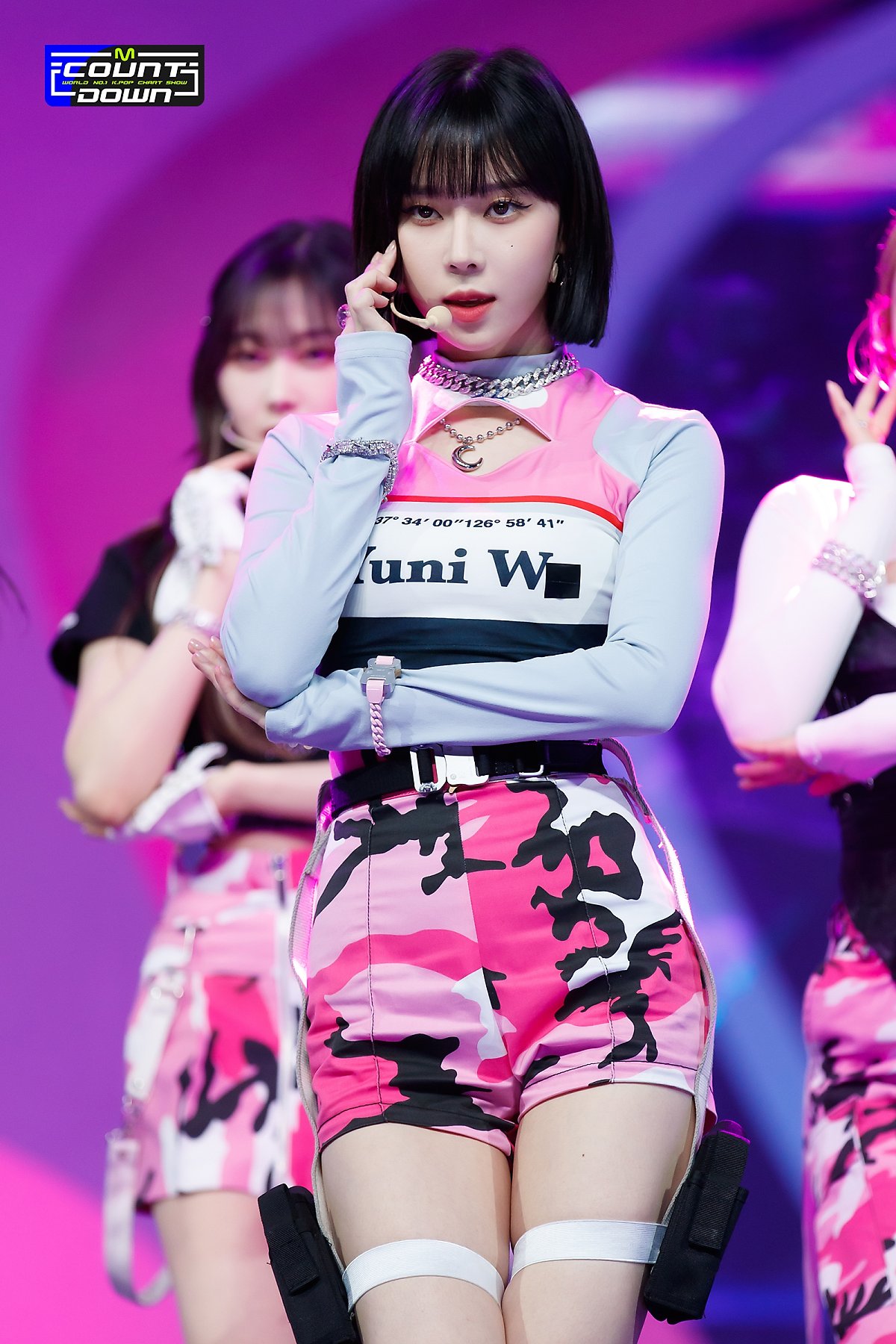 AESPA 🌏 UNIVERSE on Twitter: "PHOTO | 211021 - aespa #WINTER on MCOUNTDOWN Episode (211014) (2/4 ...