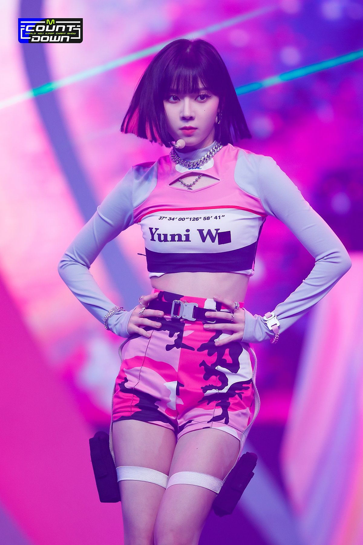 AESPA 🌏 UNIVERSE on Twitter: "PHOTO | 211021 - aespa #WINTER on MCOUNTDOWN Episode (211014) (2/4 ...