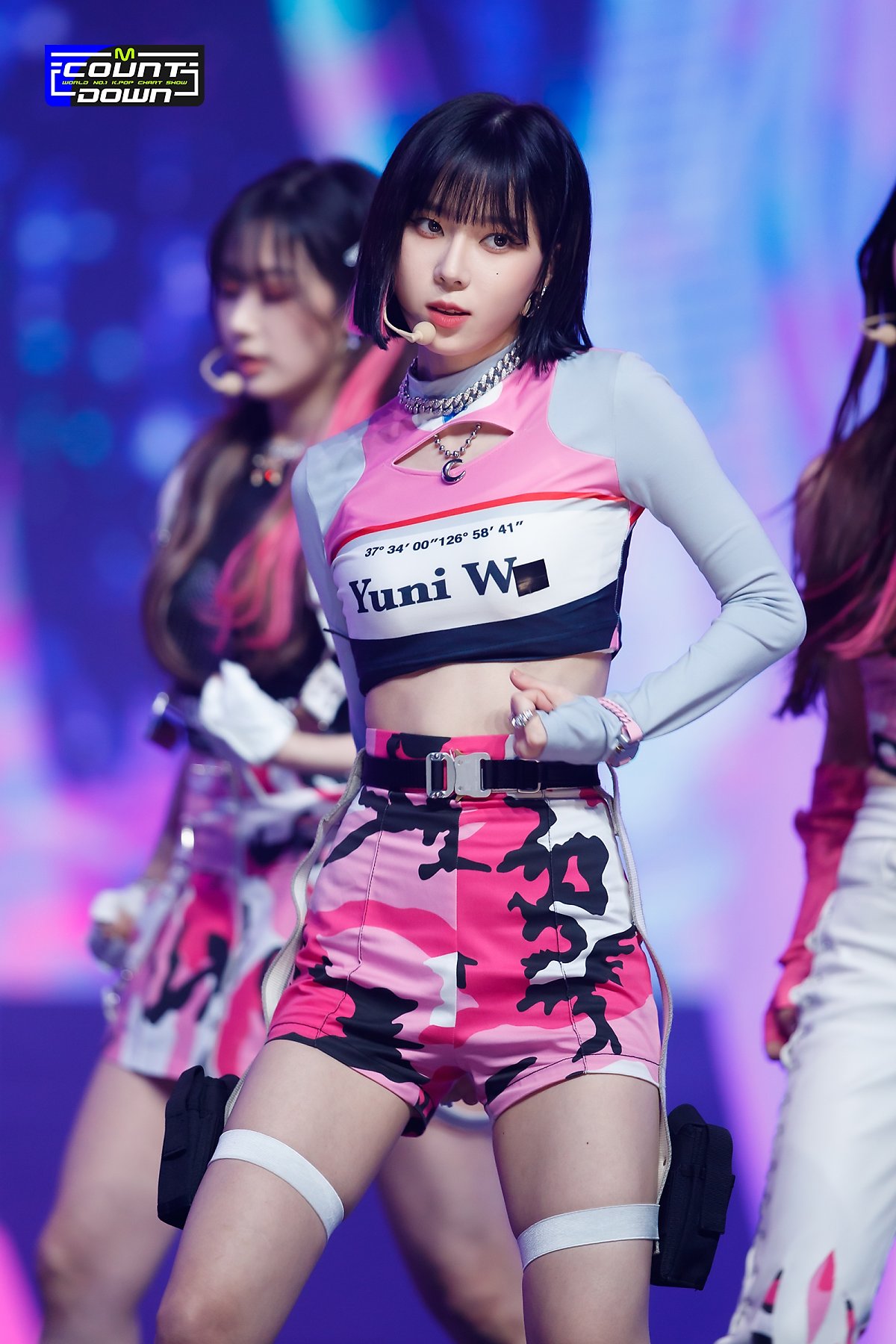 AESPA 🌏 UNIVERSE on Twitter: "PHOTO | 211021 - aespa #WINTER on MCOUNTDOWN Episode (211014) (2/4 ...