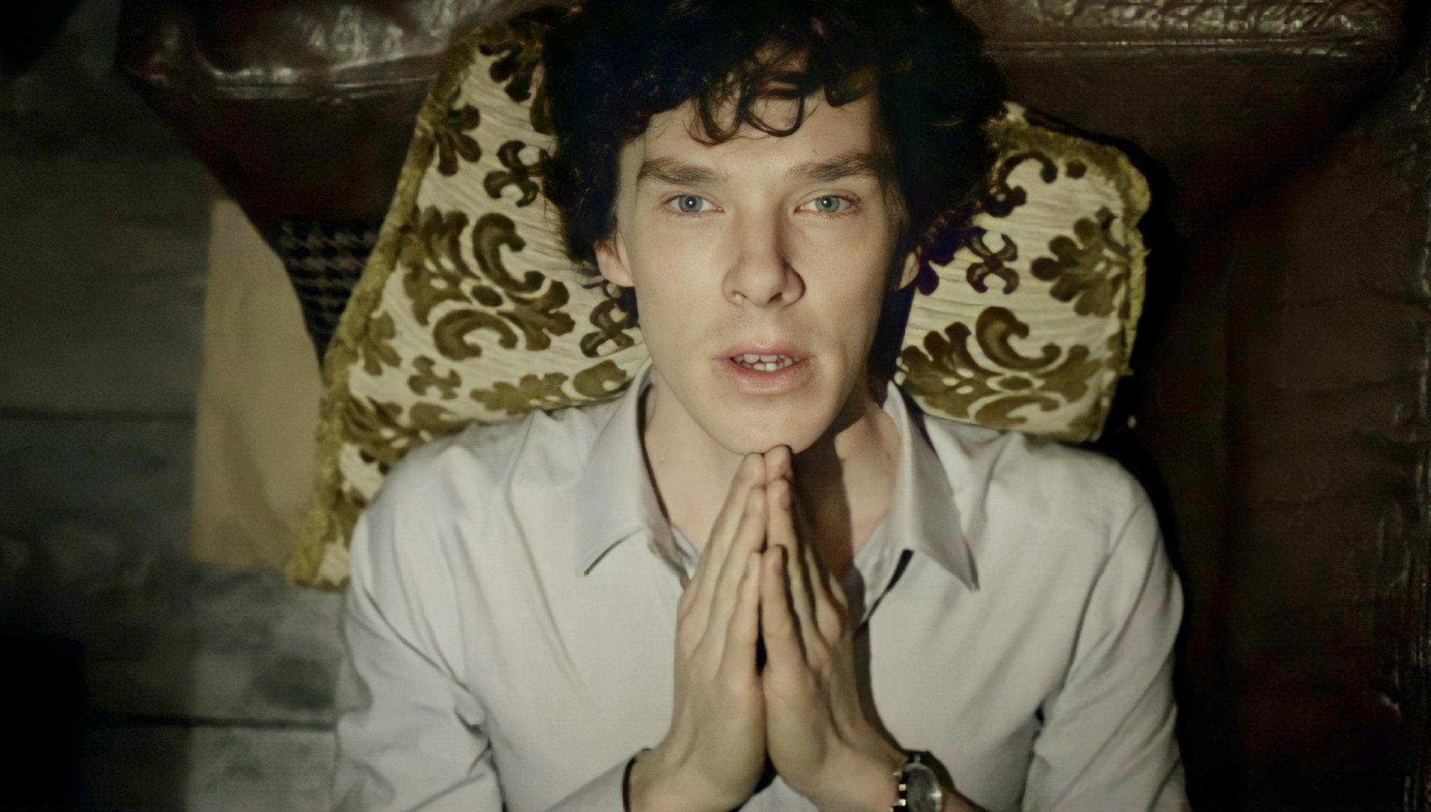 Sherlock Thinking Hands