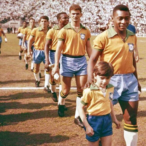 When And Where Was Pele Born