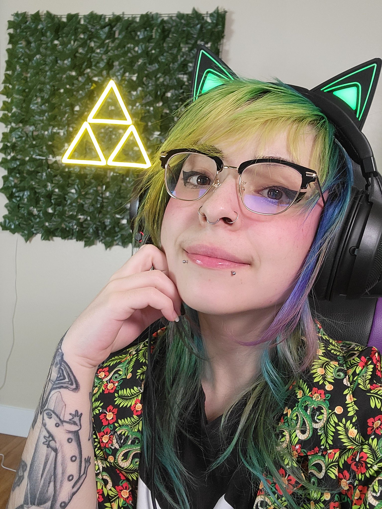 TW Pornstars - Lyssy. Twitter. oh btw, im live now :3 come hang out ...