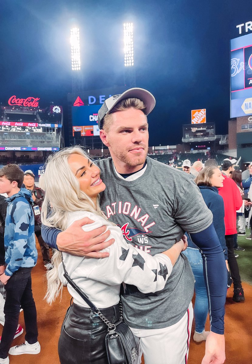 Freddie Freeman Girlfriend