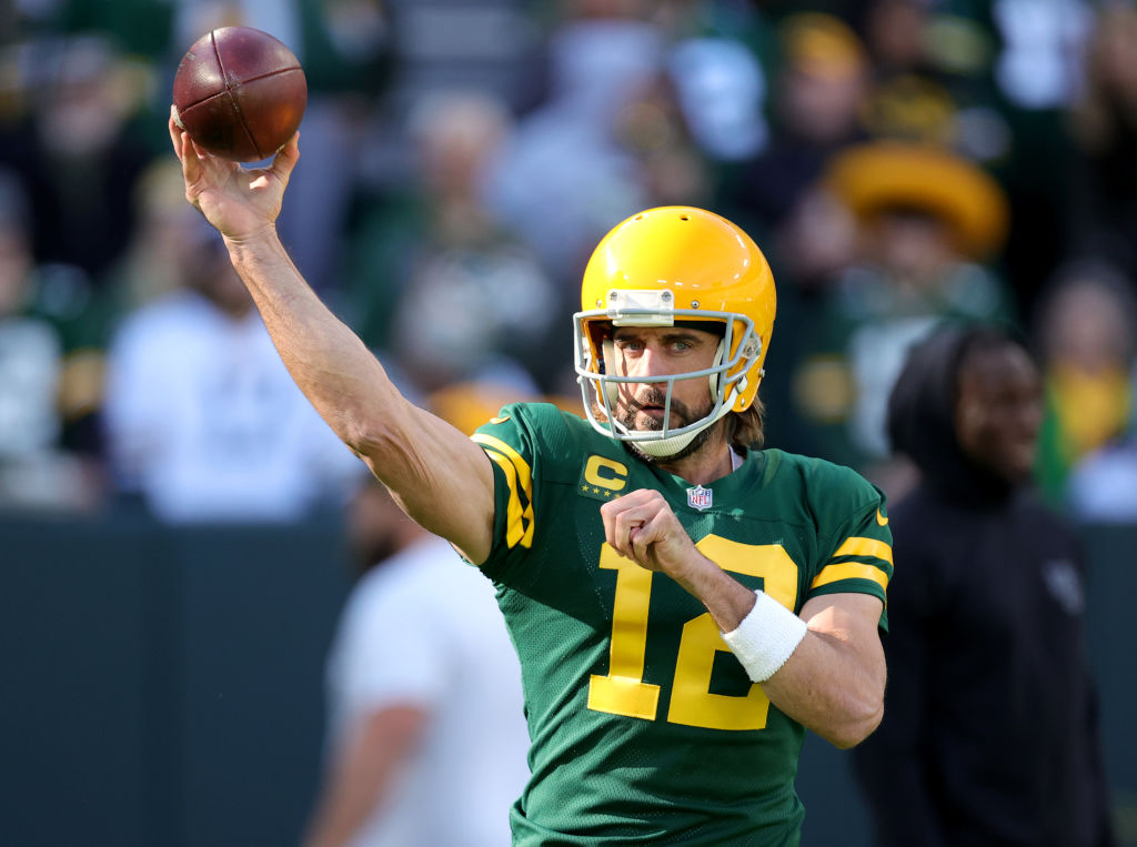 Aaron Rodgers Throwing Motion