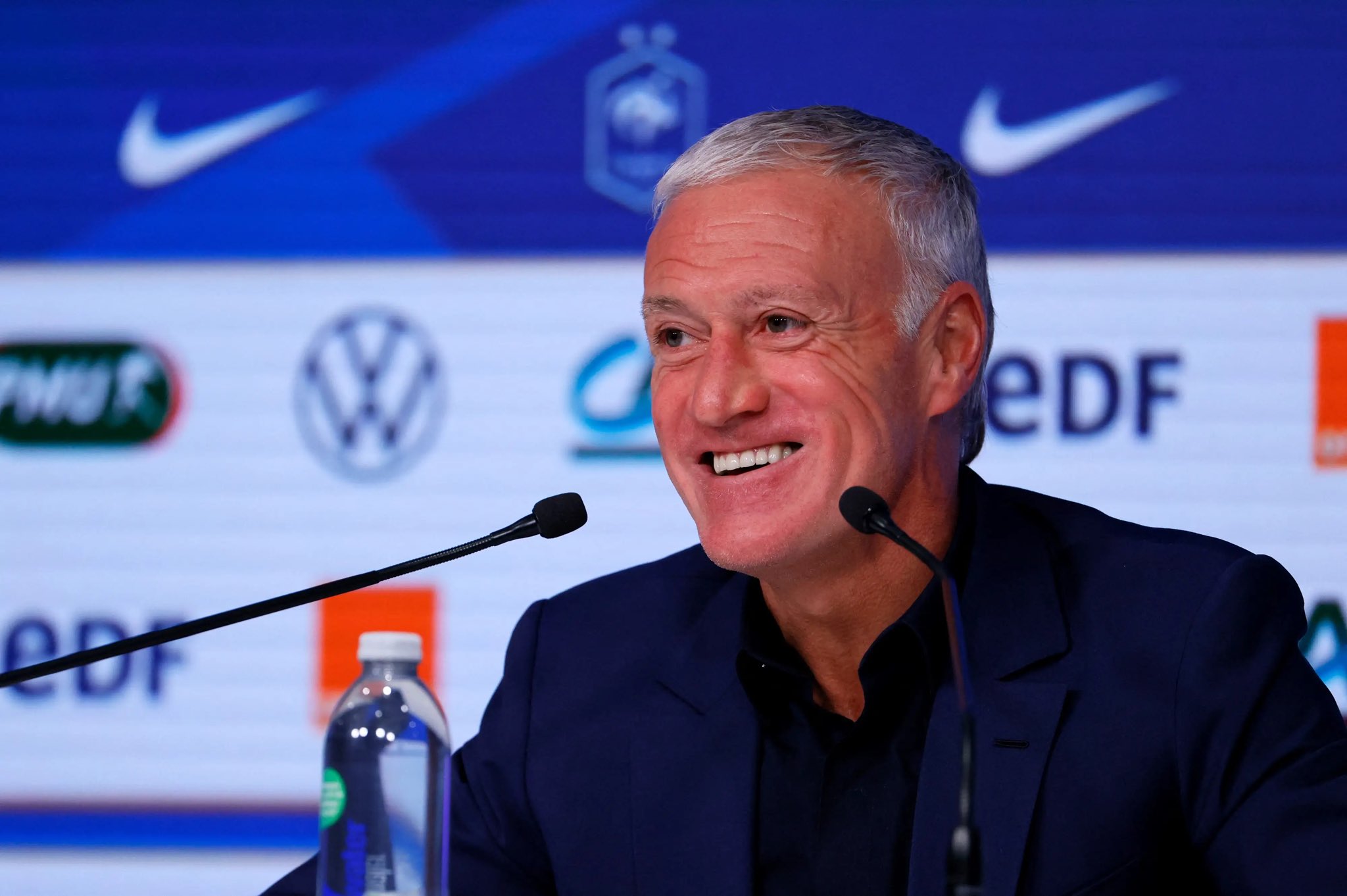 Equipe de France ⭐⭐ on Twitter: "Didier Deschamps annoncera le jeudi 4 novembre (14h), la liste ...