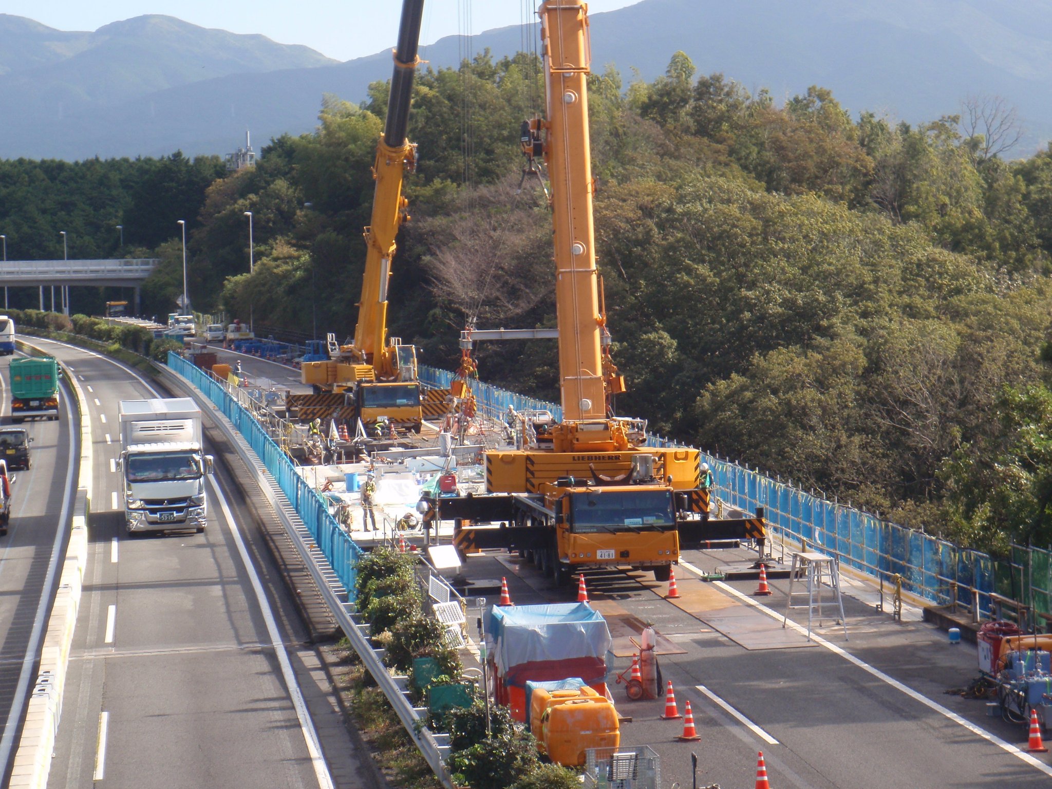 NEXCO中日本 東京支社 on Twitter: "【東名リニューアル工事 工事進捗のお知らせ】 10/1からの工事状況をお知らせいたします。大井松田IC～御殿場JCT間および裾野IC～清水 ...