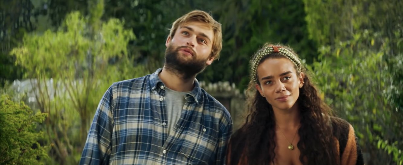 Douglas Booth 2011