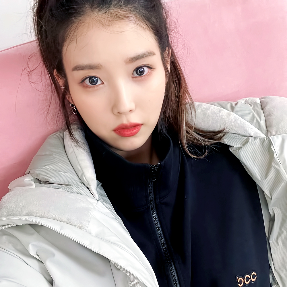 블랙얔👾 #아이유 #IU https://t.co/KqzpG9nld8 #아이유 #iu 𝘧𝘪𝘳𝘦𝘧𝘭𝘺 @ff__516