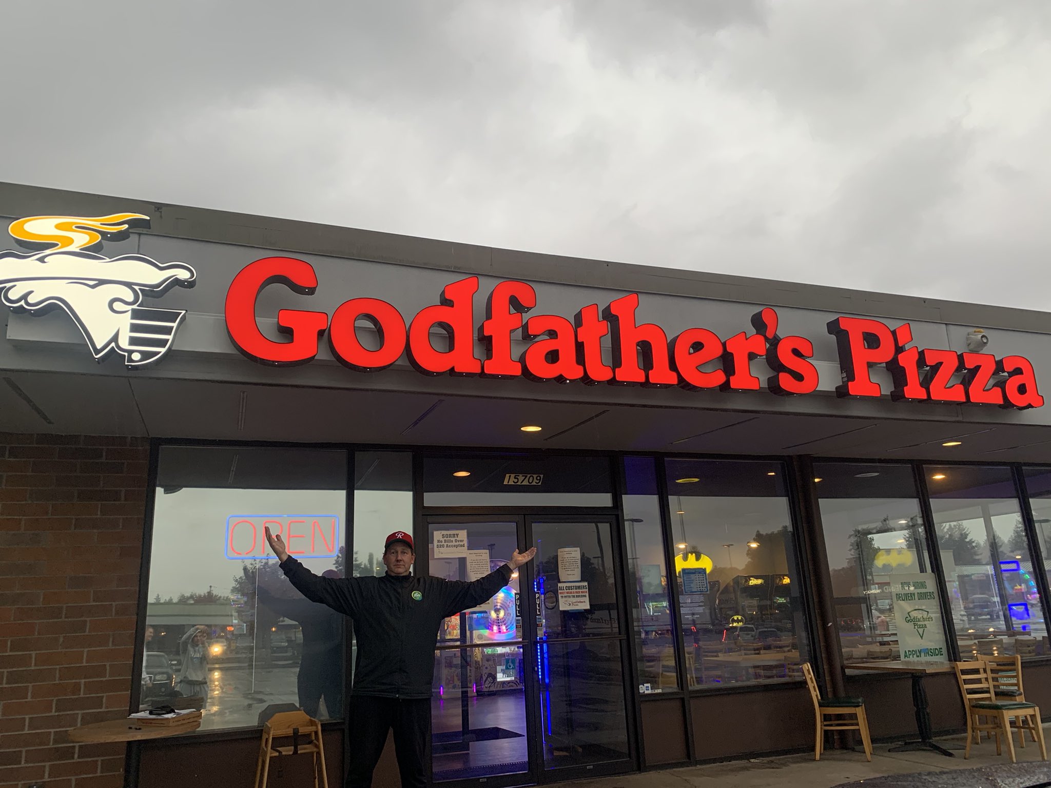 Godfathers Pizza Logo