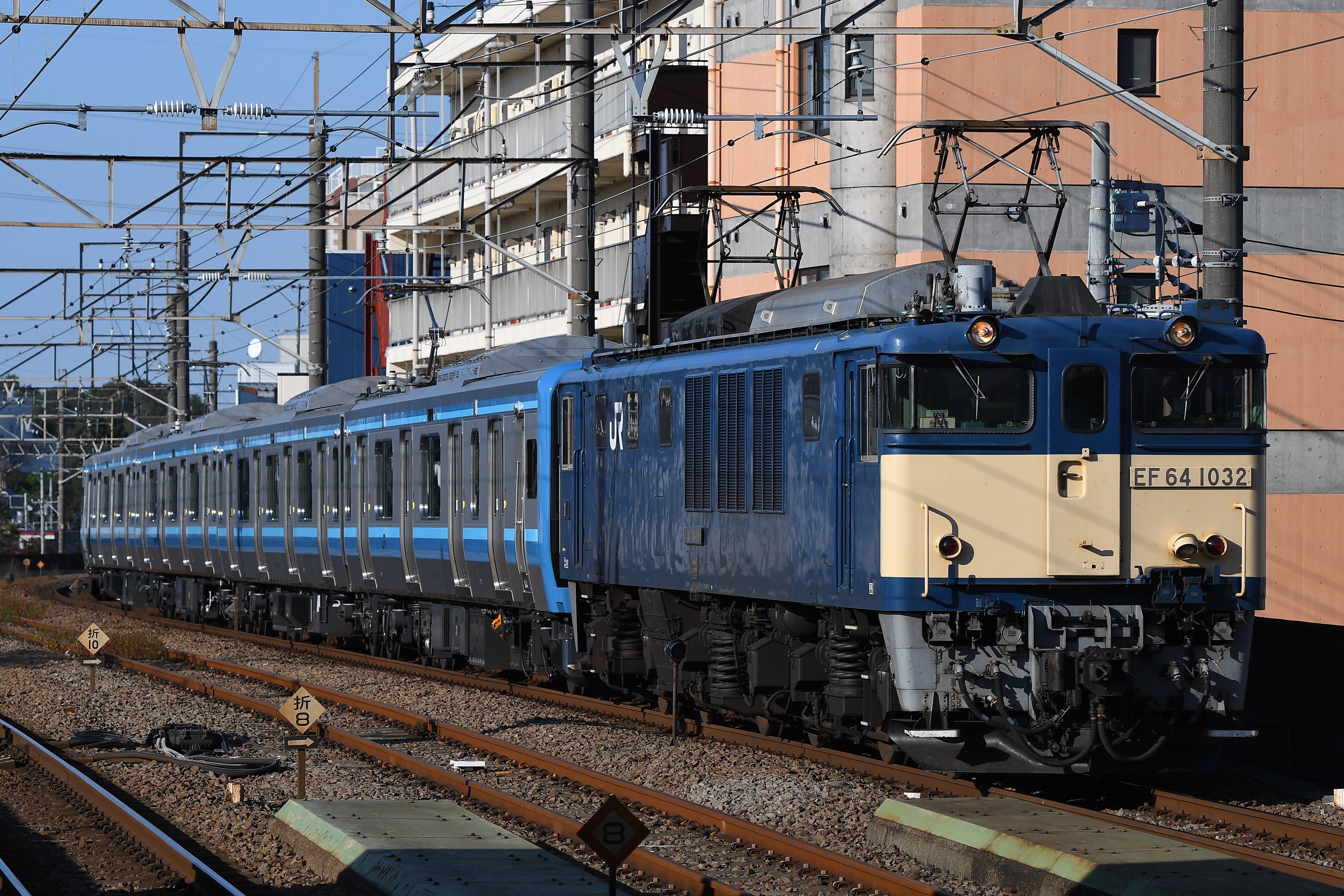 真夜月 on Twitter: "2021/10/28 配9644レ 相模線E131系新津配給 EF64 1032[長岡]+ｺﾂG-08編成4B https://t.co/ioY4Cpyijo ...