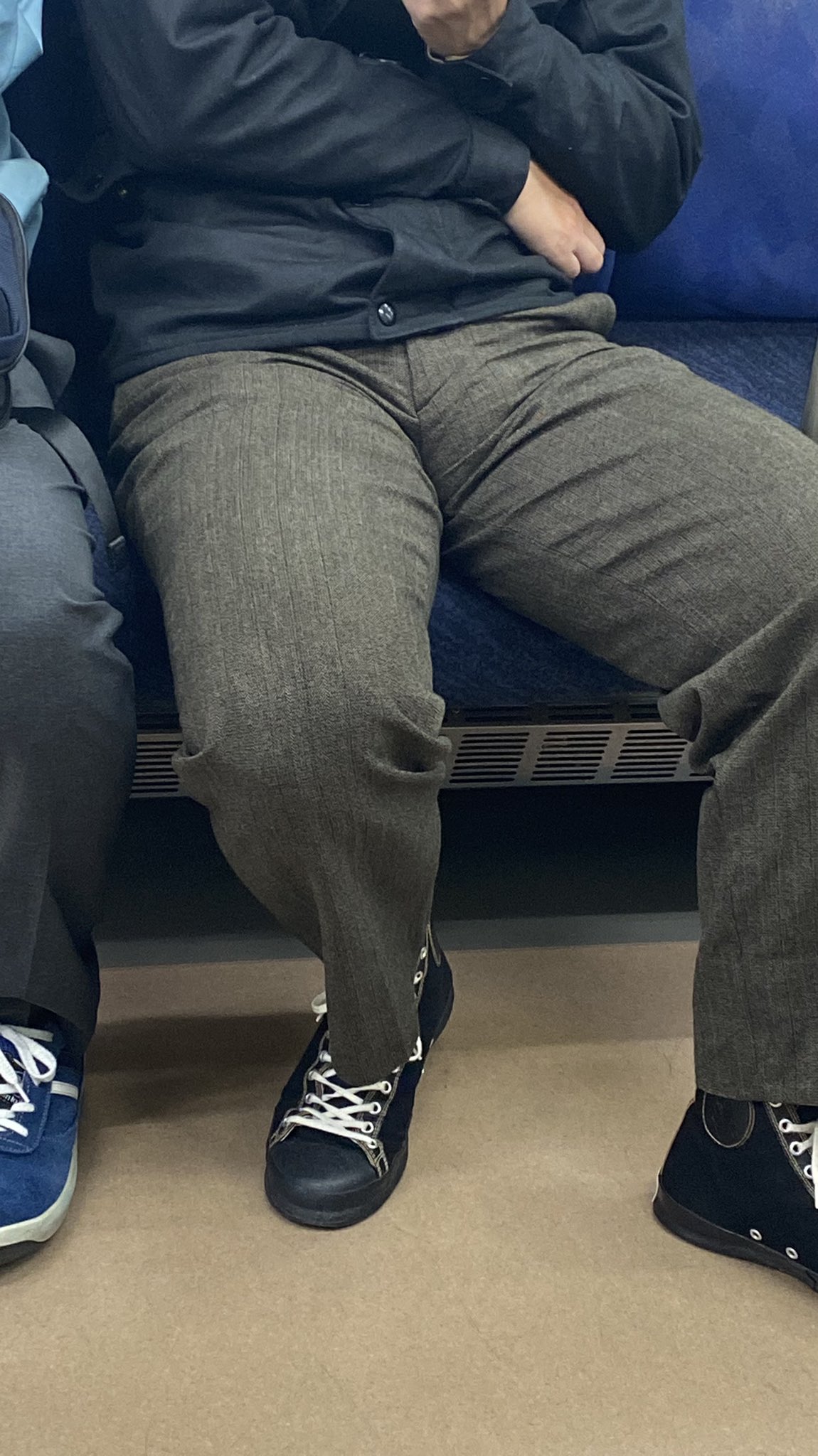 Bigcocklover On Twitter デカマラの形見えるんじゃん笑 Tfyjd2t66g Twitter