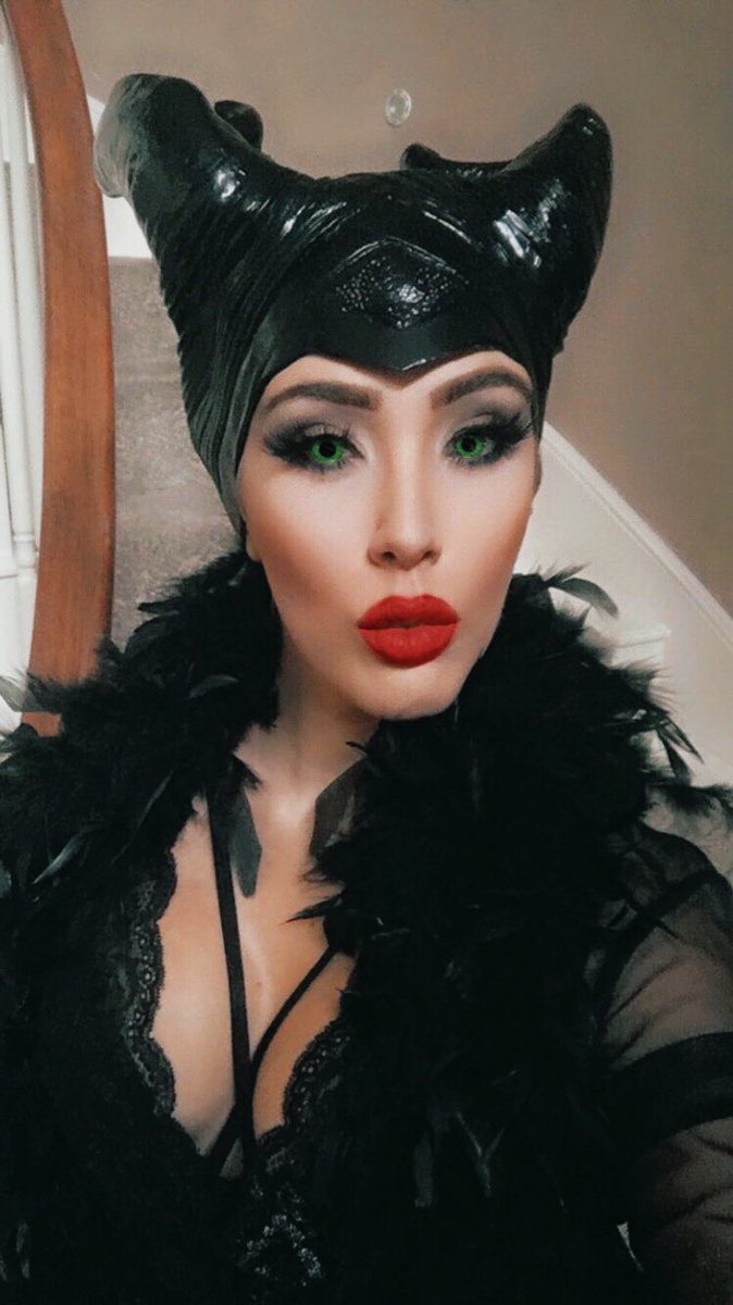 Ms. Elle X (@ellexerotica) さんのコスプレ作品まとめ (1 件) - Twoucan