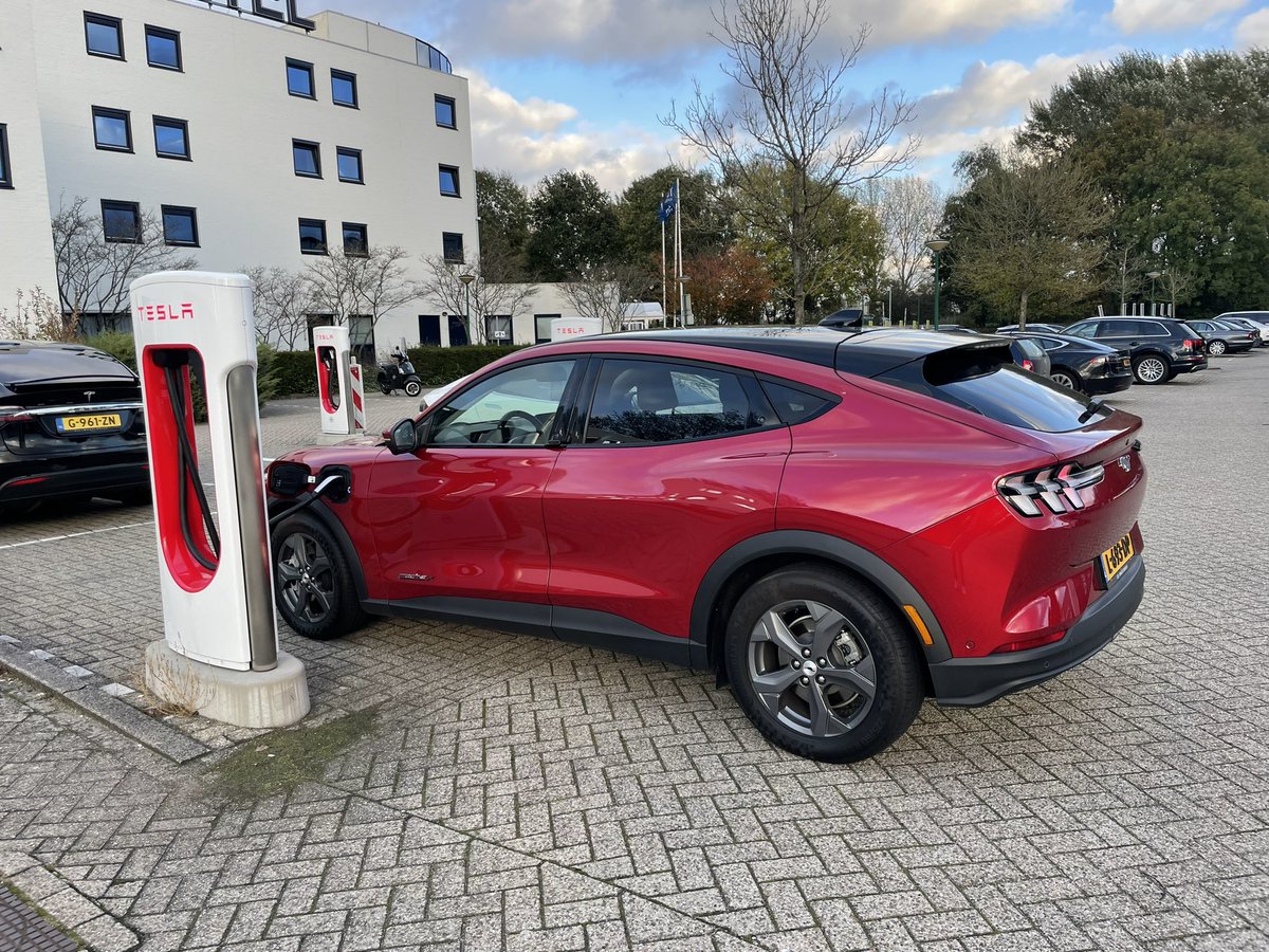 Luc on X It works Charging the Ford Mach e on a Tesla Supercharger in Naarden https t QScMjxlwAy X