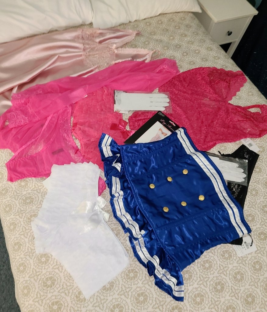 TW Pornstars - Natasha Zare. Twitter. The best sissy shopping haul tonight from @thegardenonhigh ...