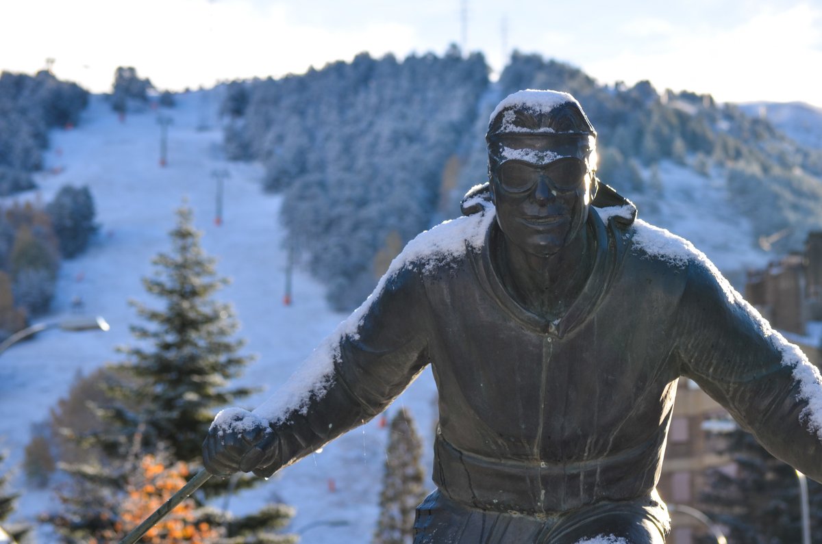 Out Cold Papa Muntz Statue