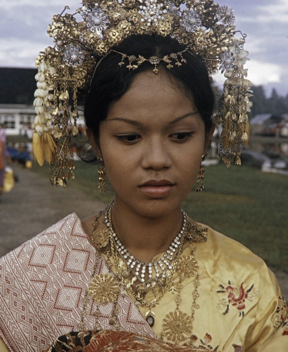 Arneyva (@Sunnyzides) | Twitter