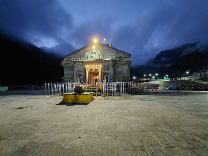 Alok Bhatt @alok_bhatt Twitter profile | Pikagi