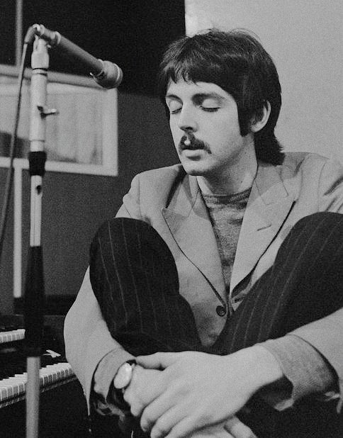 Paul Mccartney Sgt Pepper