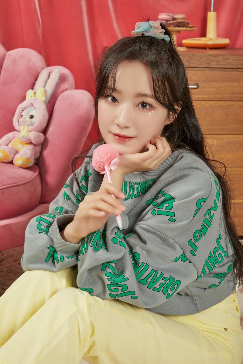 [#슈화] 유니버스 Party Time 🎊 #여자아이들 #G_I_DLE #SHUHUA #슈화 #여자아이들 #gidle # ...