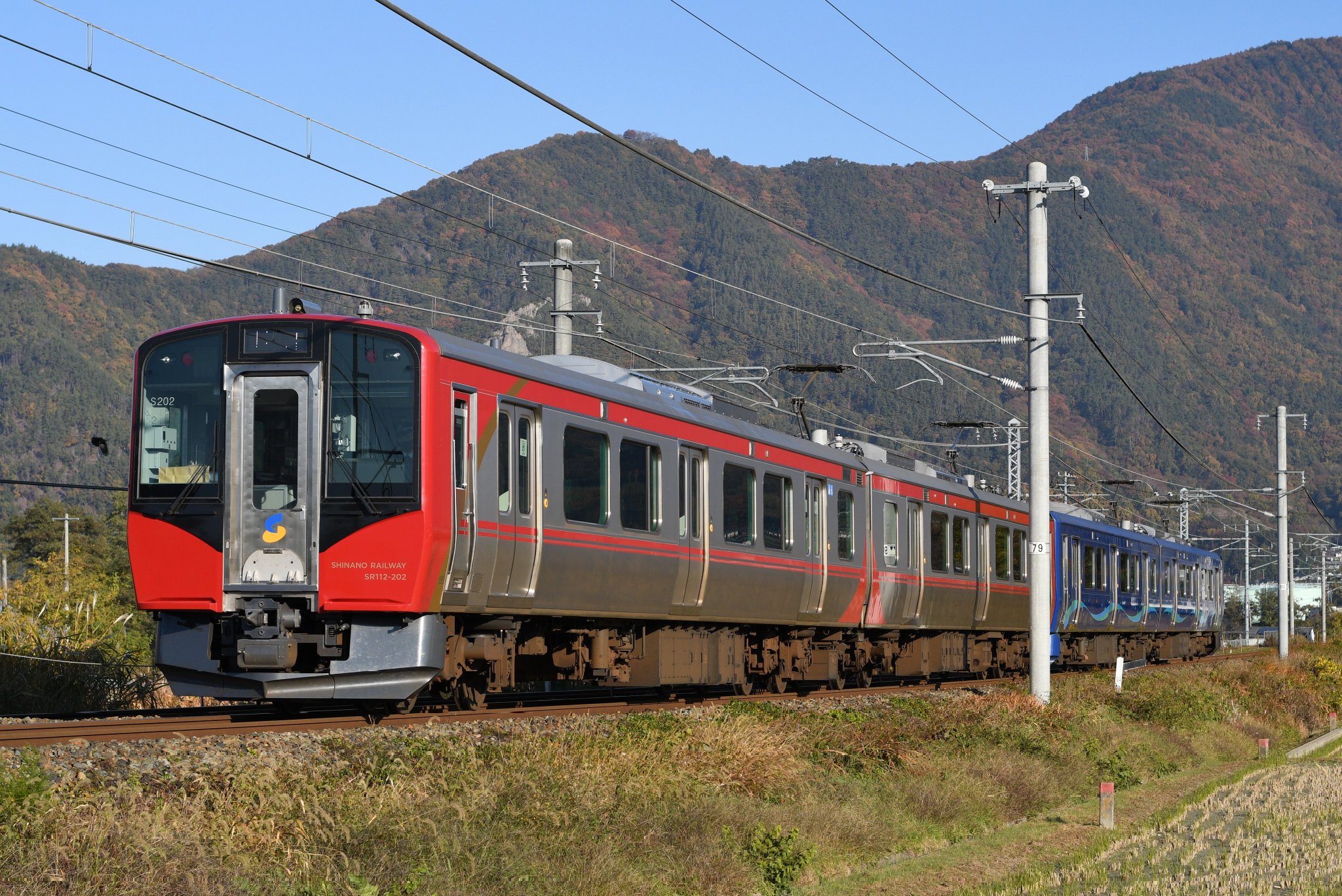 usuitoge667 on Twitter: "やっと実現しましたね。デザイン公開されたときから赤と青の連結を撮りたいと思っていました ...