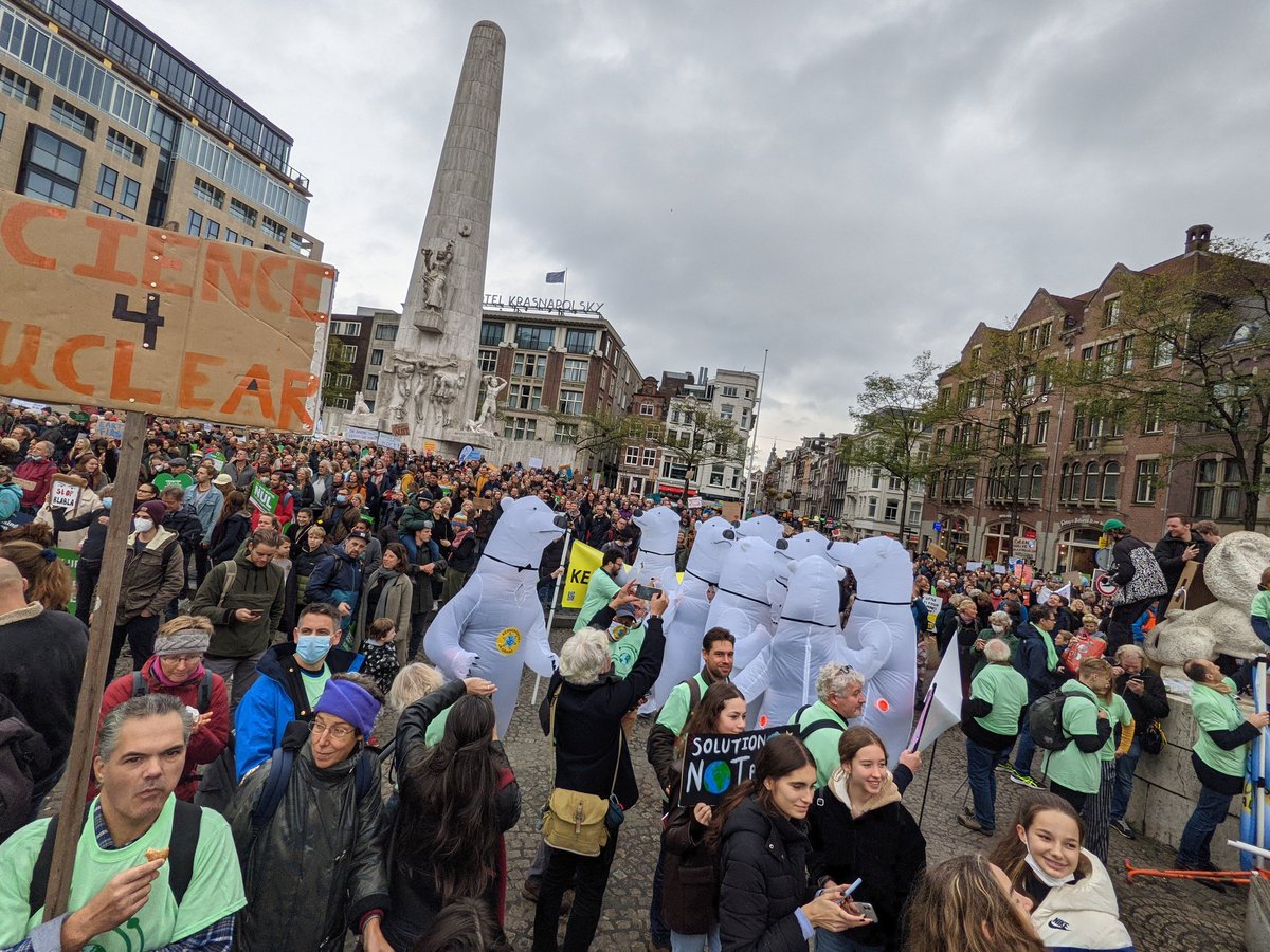 AMSTERDAM CLIMATE MARCH Fantastic turnout here! EIGHT Melties! This ...