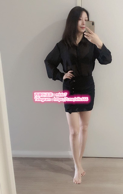 輕熟公關"煙煙" 165.D.46.27y出沒地點：#高雄 楠梓 小港 鳳山現優惠價：單節4K 兩節7K 三節10K在展場擔任公關的煙煙 對於男人很有自己的一套征服方法 面對新手 會化身逆推小 ...