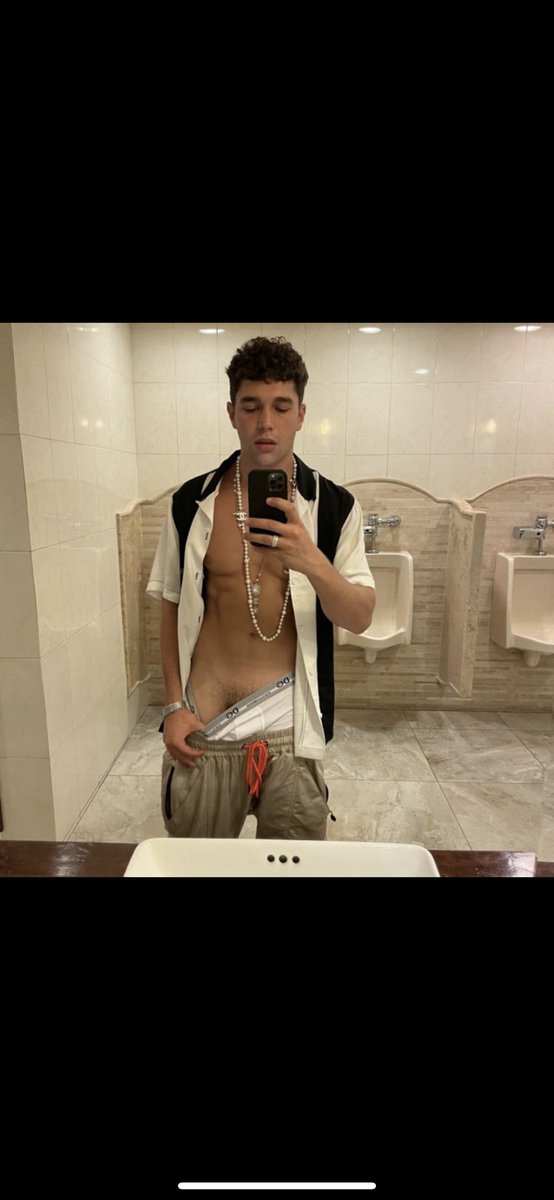 Austin Mahone Bulge 2022