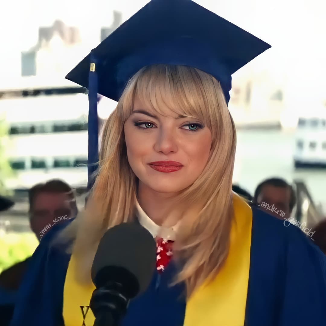 Gwen Stacy And Peter Parker Graduation