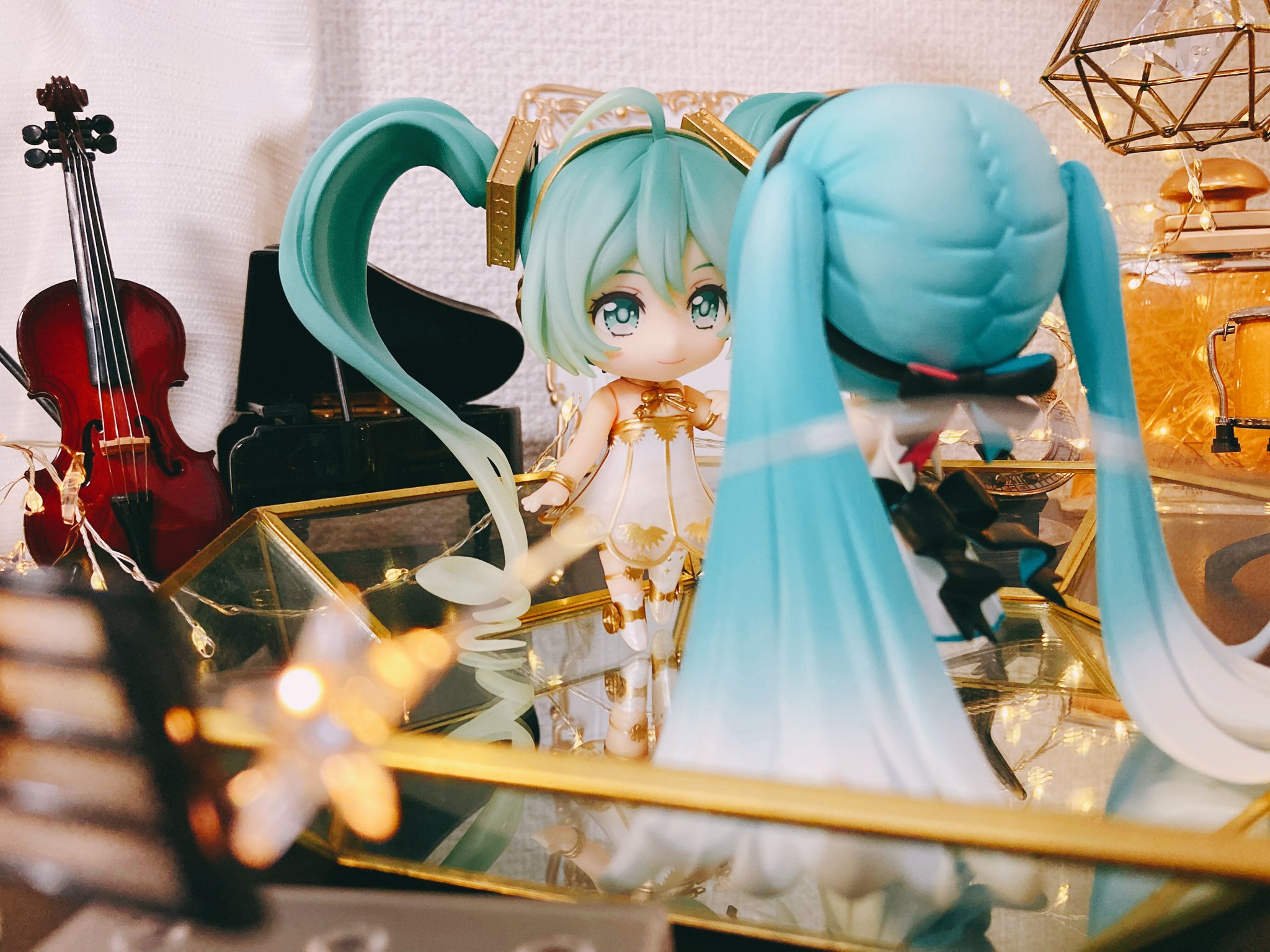 Rella on Twitter: "蓄音機ちゃんとシンフォニーちゃん https://t.co/Fv5OIvHtHm" / Twitter