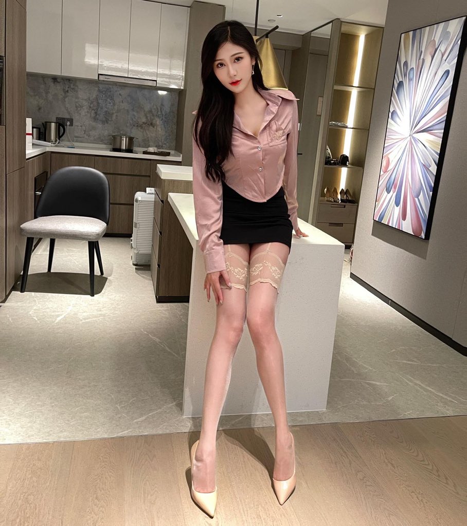 微密圈搜索602382，可以看到更多@Laviniababy1123 的视频和套图～https://t.co/Lx1dYrdhRC 分享内容来源于@微密圈APP 范家辉 @fanjiahui2020