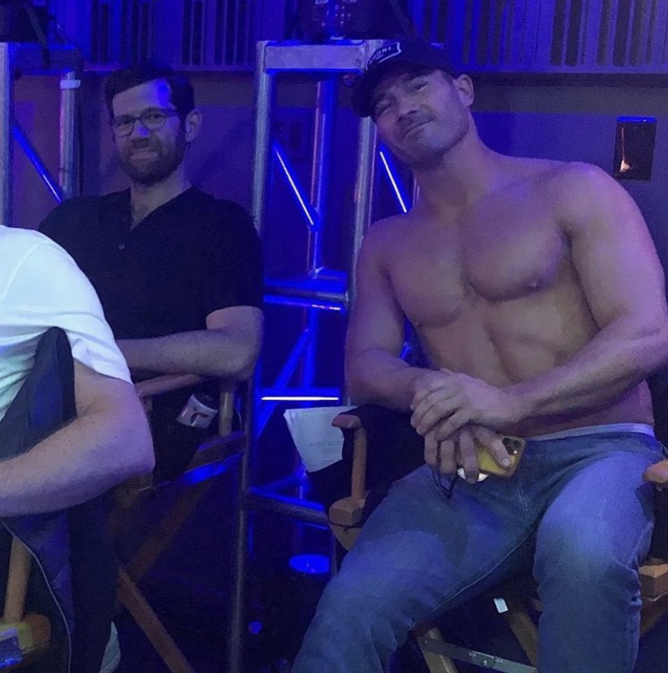 Luke Macfarlane Body