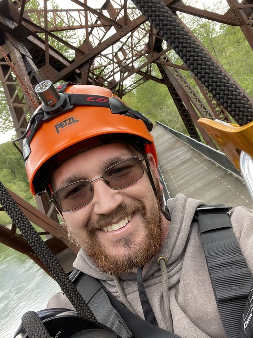 TW Pornstars - Dallas Scott Hanneman. Pictures and videos from Twitter.