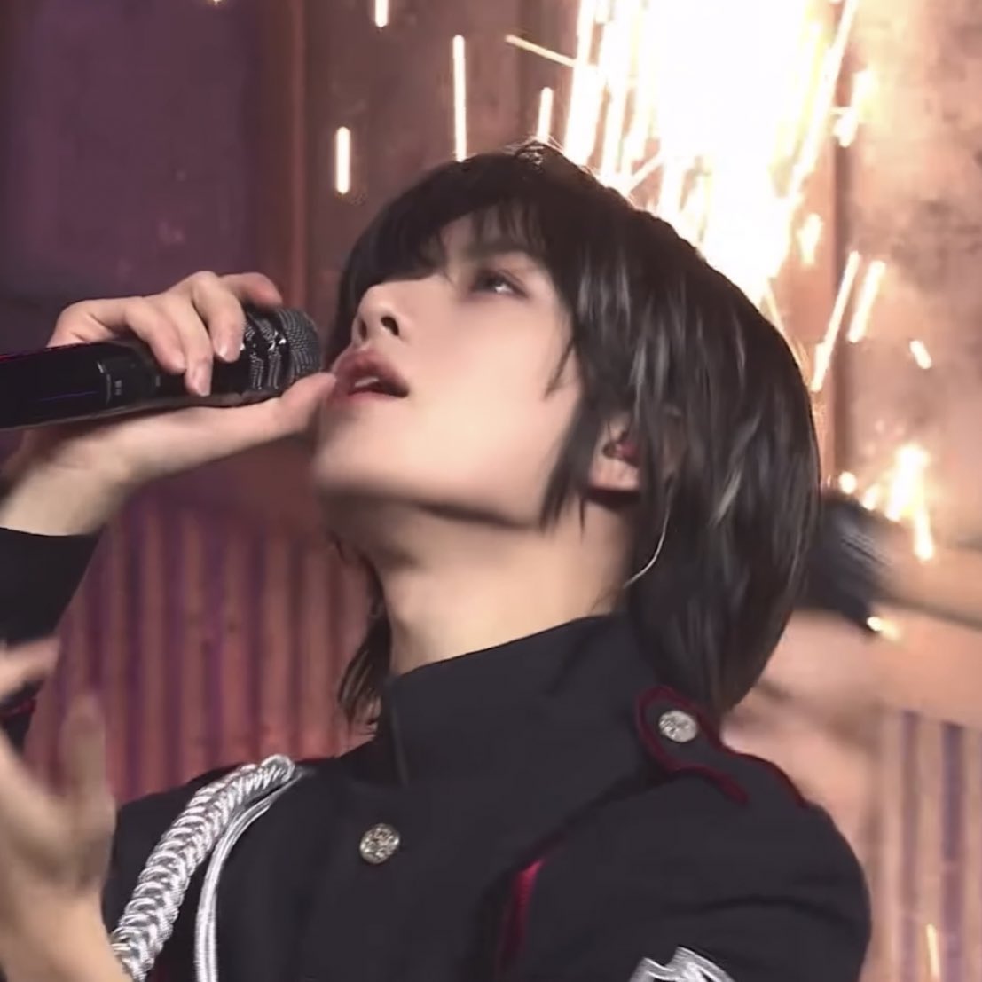 Nano Singer Real Face