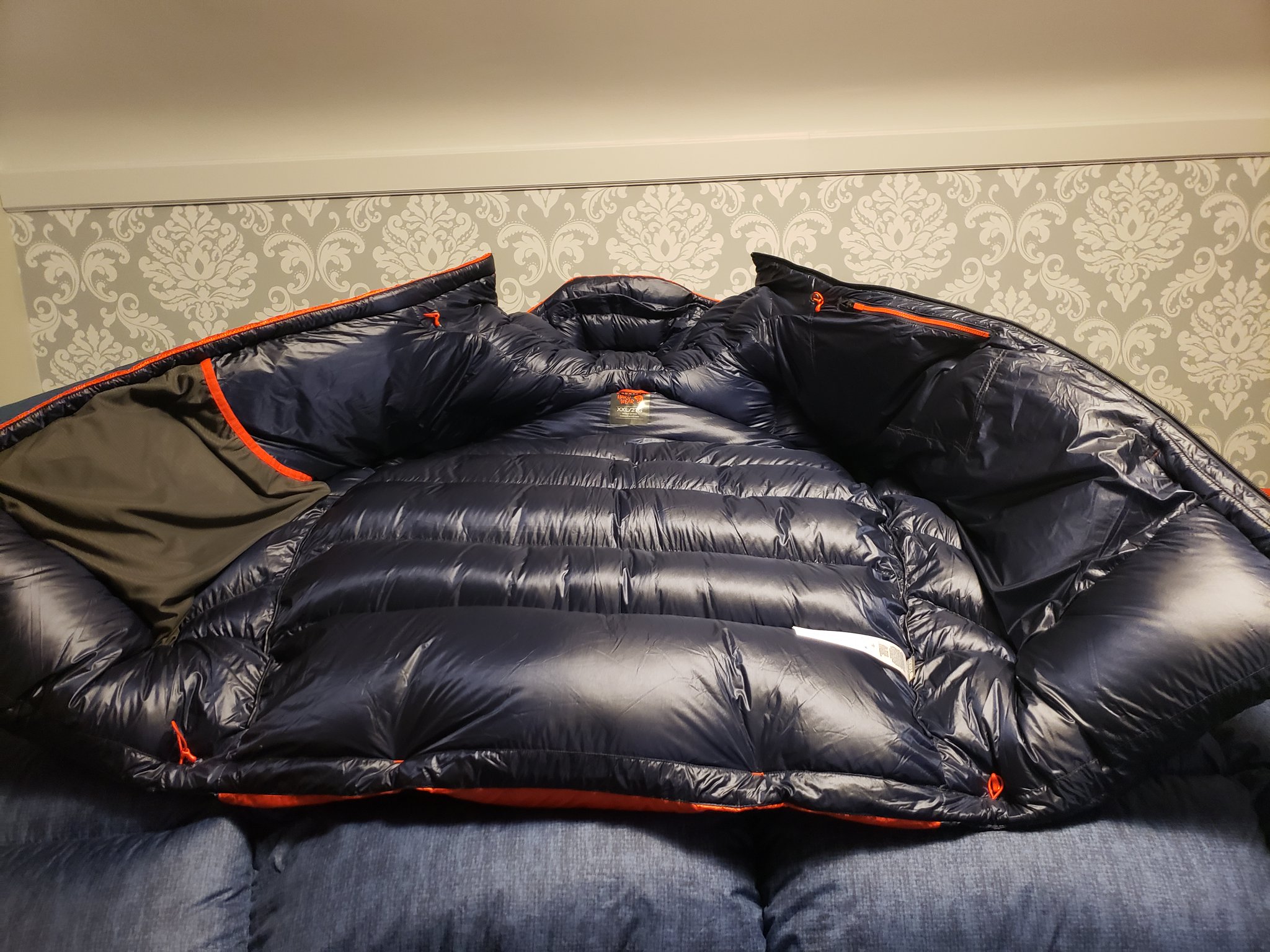 TW Pornstars - 3 pic. Downfreak. Twitter. Mountain Hardwear Phantom ...